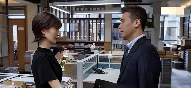 "Ordinary Road" sees her best friend falling in love with her father ...