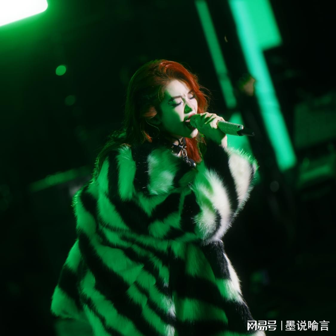 Congratulations to Yu Yan for winning the "Leaping Female Artist of the ...